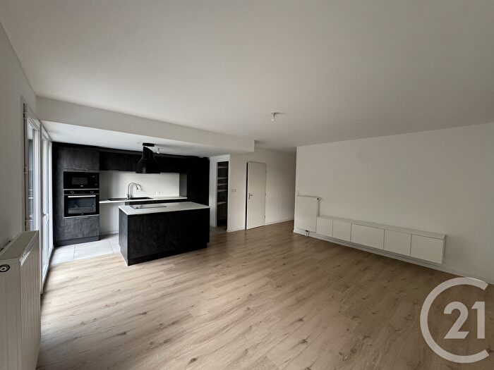 Lille, Fives - Appartement 4 pièces à louer