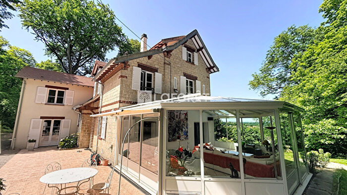 Luzarches : Maison 9 pièces à vendre