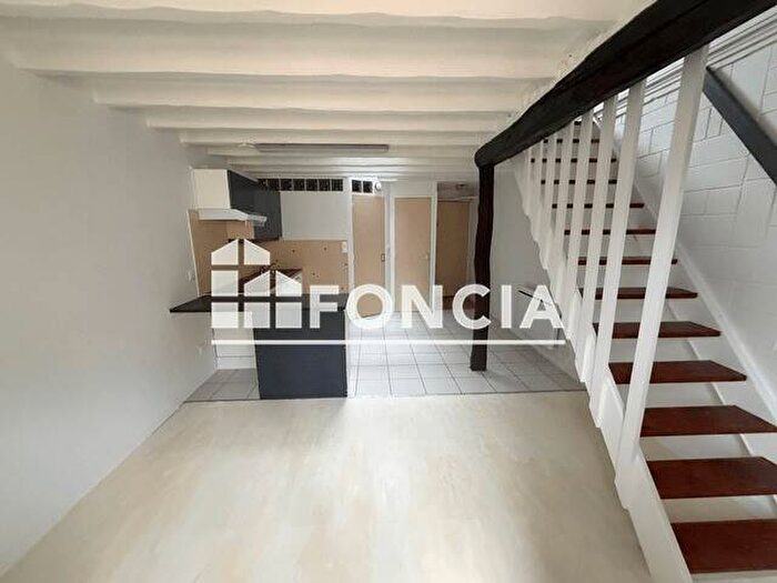 Appartement à louer - Rive Droite-Apport Paris Gare, Corbeil-Essonnes - 1 pièce