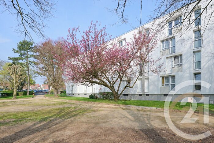 Appartement à vendre - Crosne - 3 pièces - 2 chambres