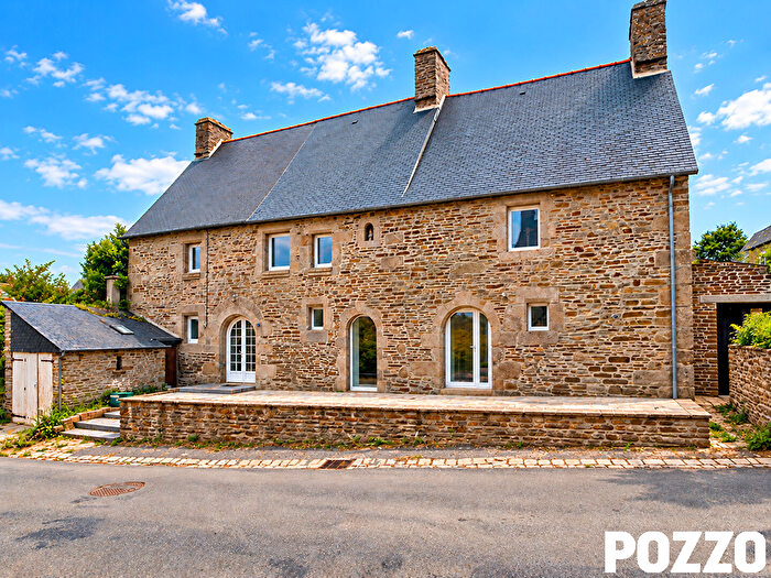 Maison 6 pièces à vendre à Sougéal