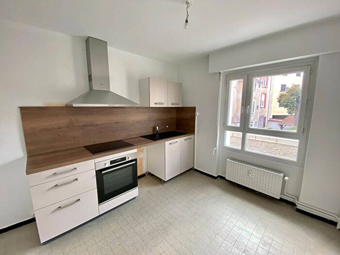 Appartement à louer - Nord, Feurs - 2 pièces - 1 chambre