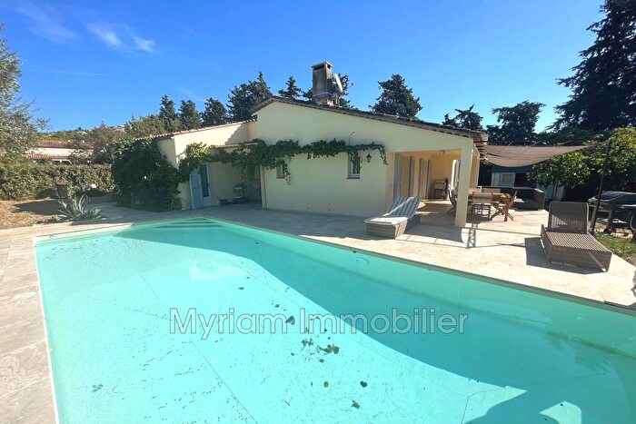 Maison à vendre - Tourrettes - 5 pièces - 4 chambres