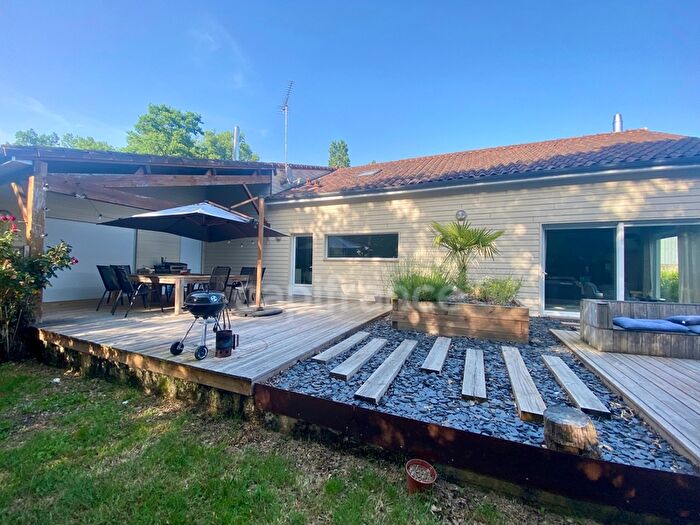 Maison 8 pièces à vendre - Vouneuil-sous-Biard