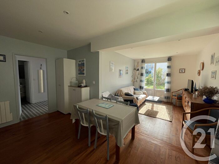 Appartement à vendre - Royan, Centre-ville - 3 pièces - 2 chambres