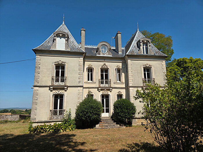 Maison à vendre - Saint-Révérien - 11 pièces - 9 chambres