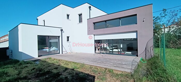 Maison à vendre - Le Loroux-Bottereau - 5 pièces - 4 chambres