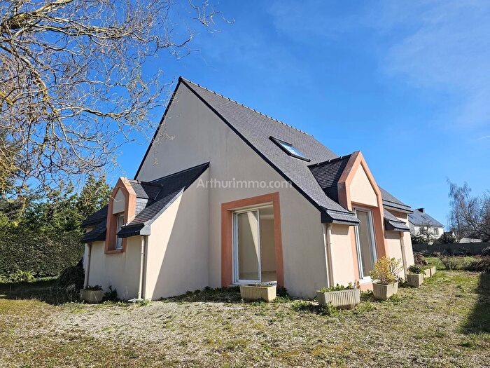 Maison à vendre - Guingamp - 5 pièces - 4 chambres