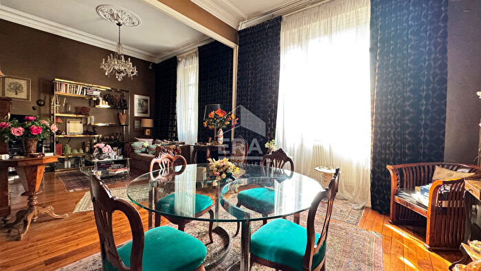 Maison à vendre - Périgueux - 8 pièces - 5 chambres