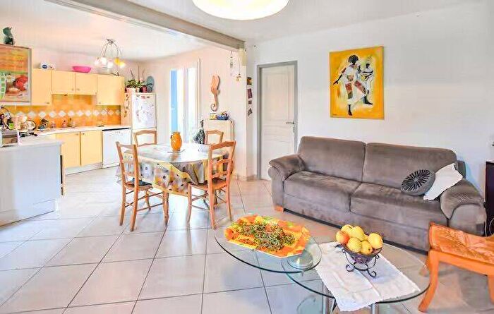 Maison à louer - Avignon - 5 pièces - 4 chambres