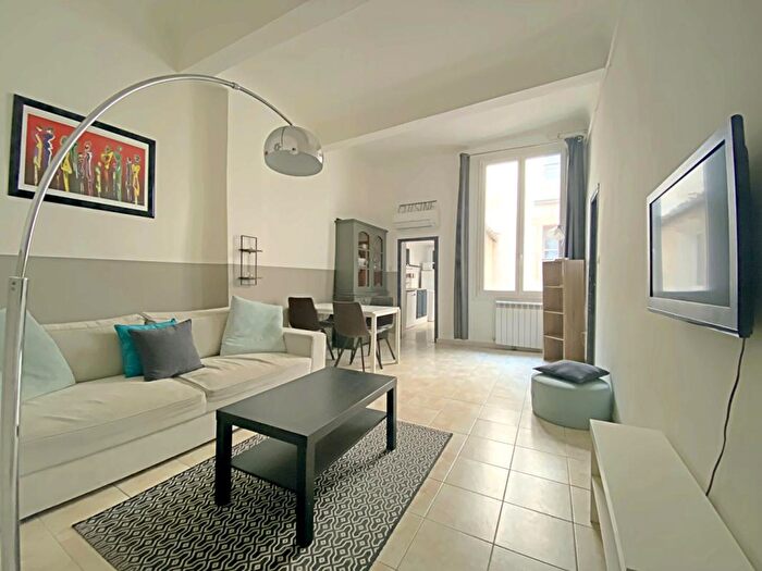 Appartement à louer - Aix-en-Provence - 3 pièces - 2 chambres