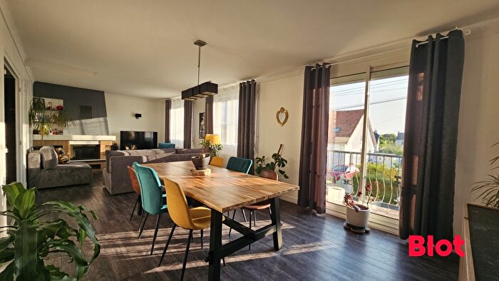 Maison à vendre - Trignac - 6 pièces - 4 chambres