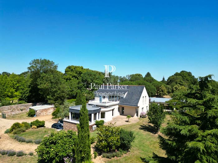 Maison 8 pièces à vendre à Seiches-sur-le-Loir
