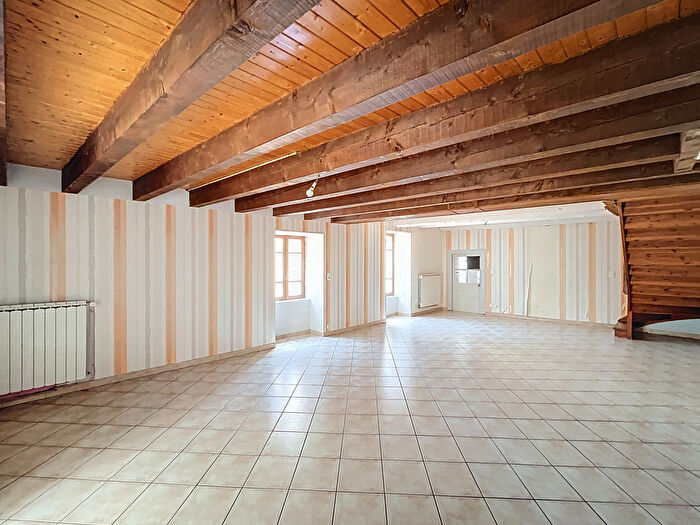 Maison à vendre - Champeix - 4 pièces - 3 chambres