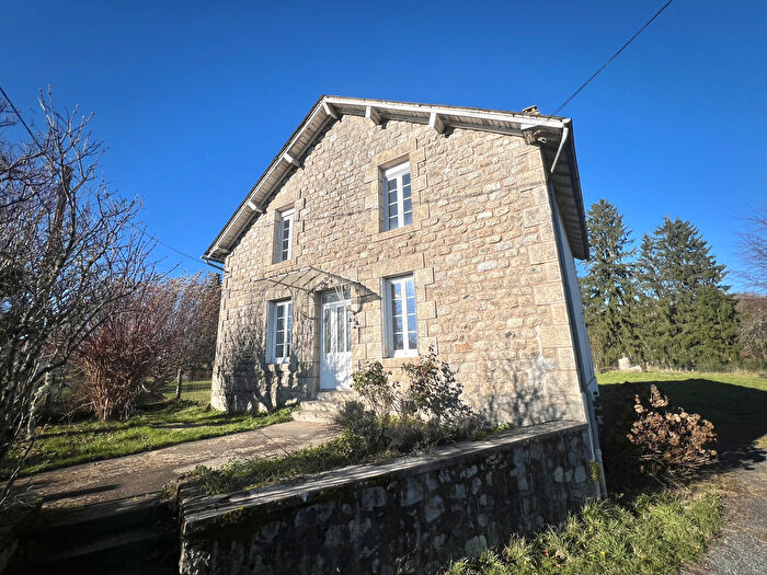 Maison 4 pièces à vendre - Moustier-Ventadour