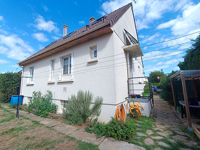 Maison 6 pièces à vendre à Fontenay-le-Fleury, Sables, Démènerie