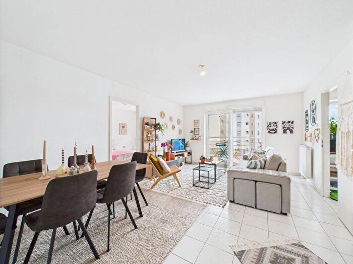 Canardiere Ouest Est, Strasbourg : Appartement 3 pièces à louer