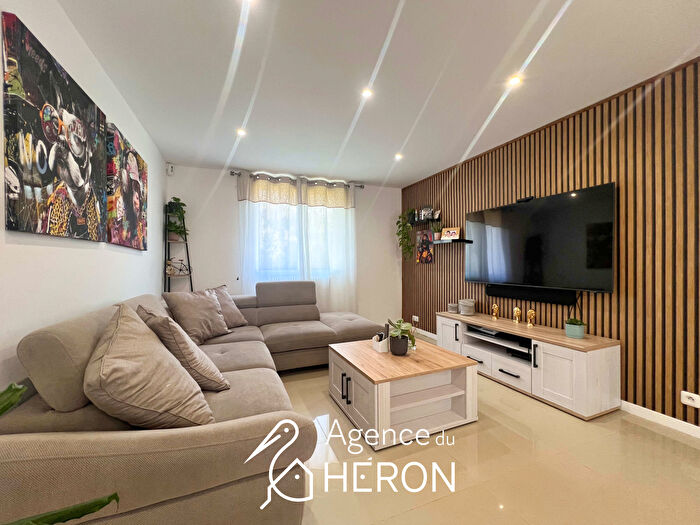 Maison à vendre - Poligny - 6 pièces - 5 chambres