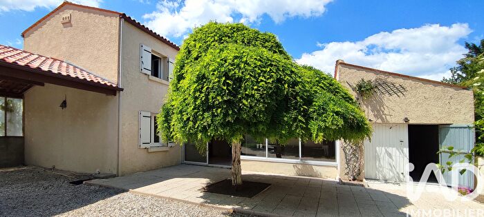 Maison à vendre - Châteaubernard - 5 pièces - 3 chambres