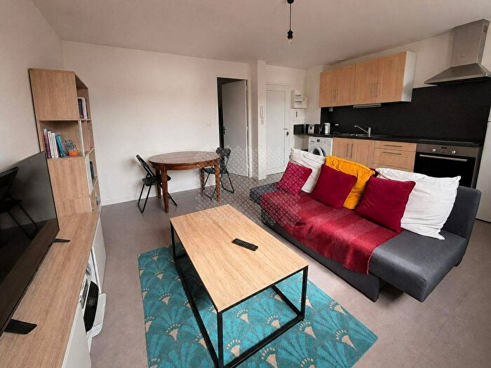 Heuzé-Riffaudières, Le Mans : Appartement 2 pièces à louer