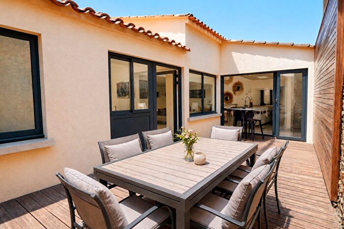Maison 5 pièces à vendre à Nîmes, collines