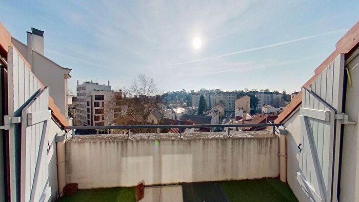 Appartement à louer - Montchat, Lyon ème arrondissement - 2 pièces - 1 chambre