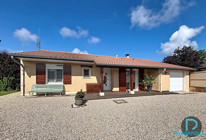 Maison 4 pièces à Mézériat, à vendre