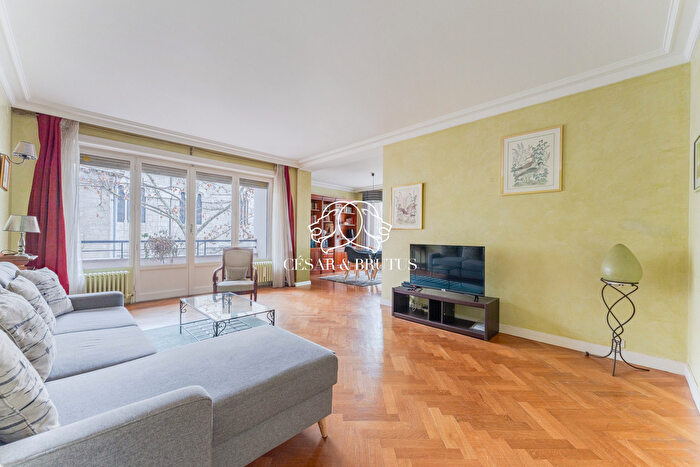 Appartement à vendre - Lyon e , Mutualité, Préfecture, Moncey - 4 pièces - 3 chambres