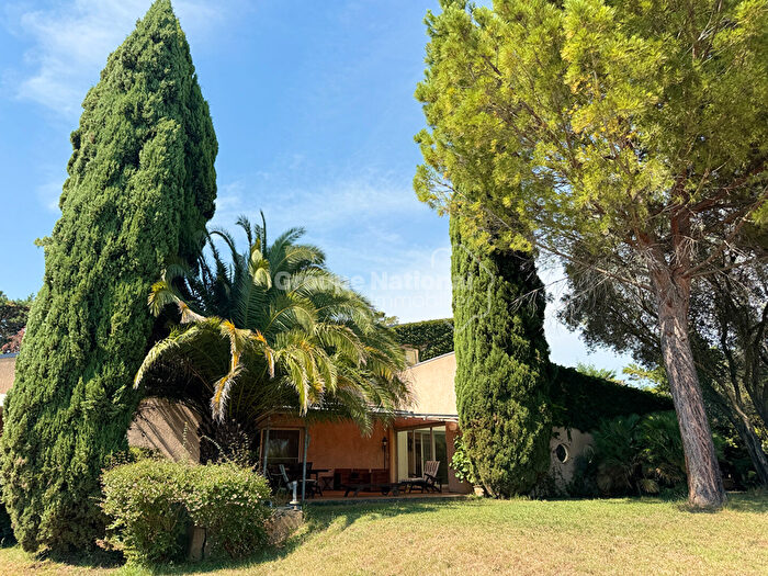 Maison 10 pièces à vendre - Tarascon, Sainte-Cécile
