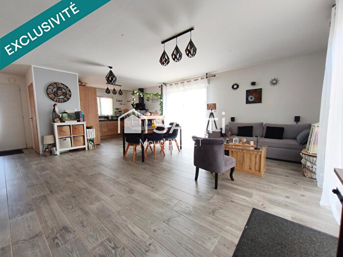Maison 5 pièces à vendre à Longnes