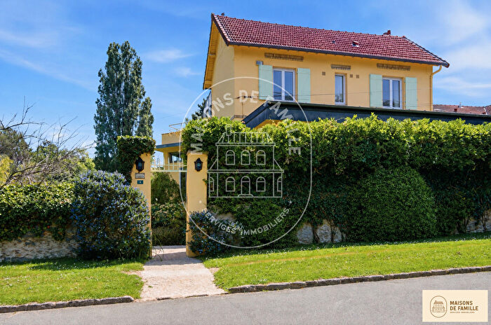 Maison 9 pièces à vendre à Rueil-Malmaison, Jonchere, Malmaison, Saint-Cucufa