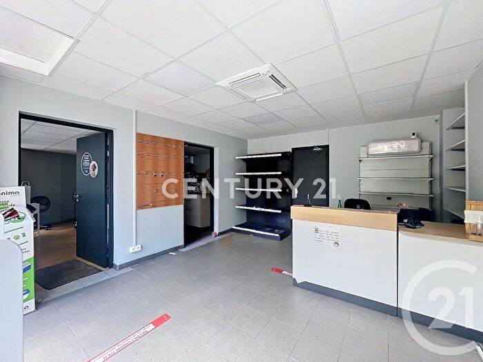 Maison 13 pièces à Noisy-le-Grand, Centre-ville, à vendre