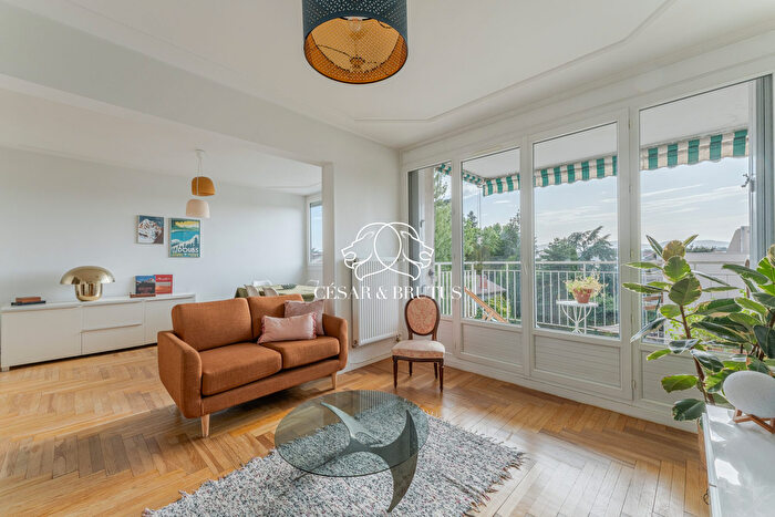 Tassin-la-Demi-Lune, Charles de Gaulle - Appartement 5 pièces à vendre