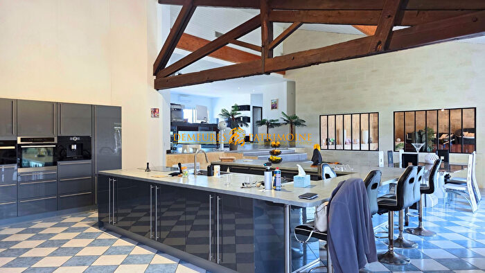 Maison à vendre - Arveyres - 9 pièces - 6 chambres