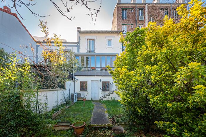 Maison à vendre - Colombes, Charles de Gaulle - 4 pièces - 2 chambres