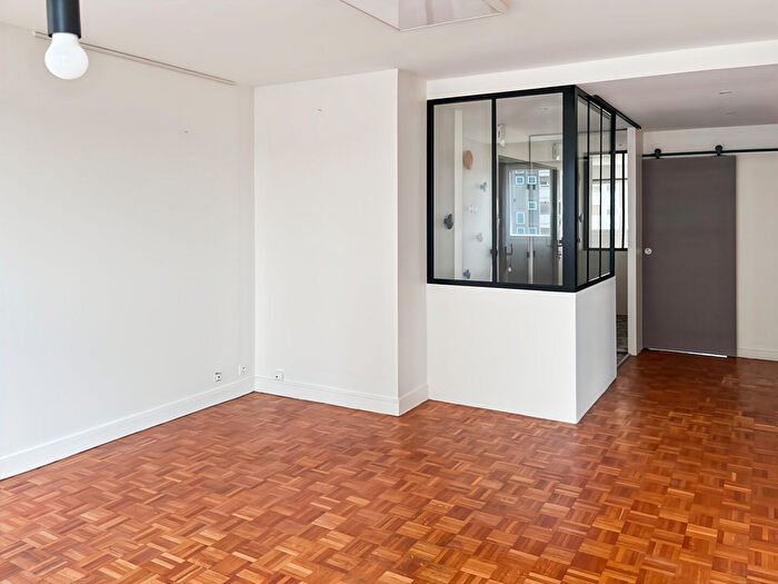 Quartiers Centre, Colombier : Appartement 5 pièces à vendre