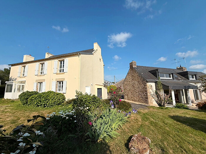 Maison 10 pièces à vendre à Quimper
