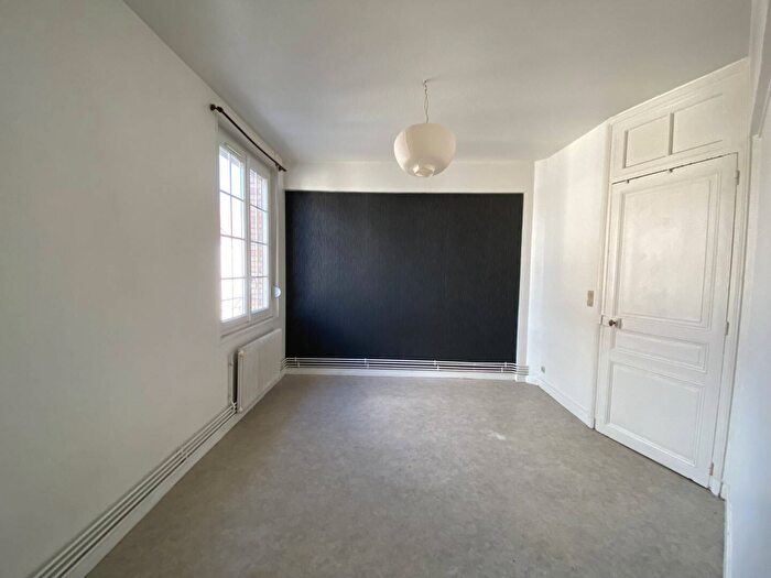 Appartement à louer - Laon Zola-Neufchâtel-Orgeval, Reims - 2 pièces - 1 chambre