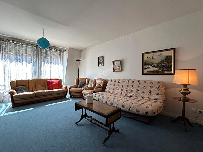Pontoise, Centre-ville : Appartement 3 pièces à vendre