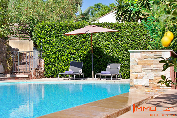 Maison 5 pièces à Théoule-sur-Mer, à vendre