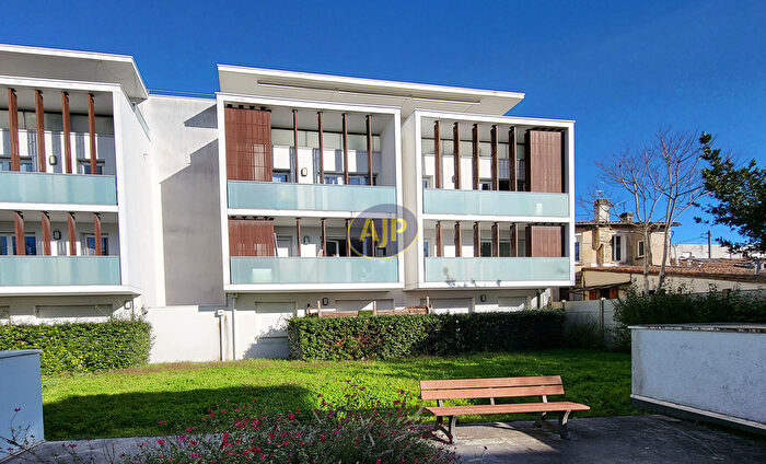 Appartement à vendre - Villenave-dOrnon, Le Pont de la Maye, Canteloup, Madère, Le Béquet - 2 pièces - 1 chambre