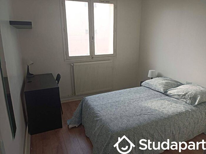 Moulin à Vent-Ernest Renan, Vénissieux : Appartement 1 pièce à louer