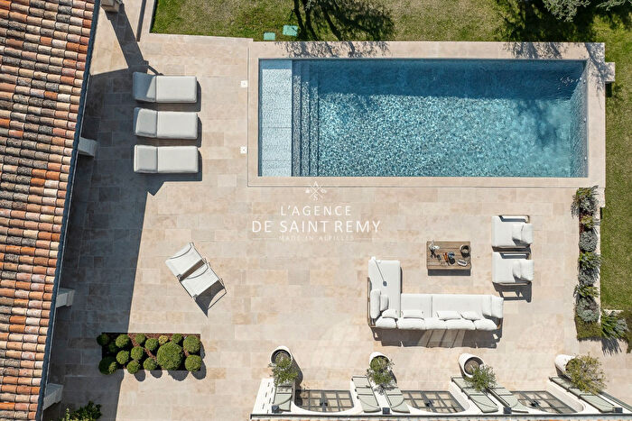 Maison 9 pièces à vendre à Saint-Rémy-de-Provence