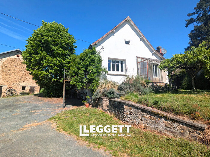 Maison à vendre - Coussac-Bonneval - 5 pièces - 2 chambres