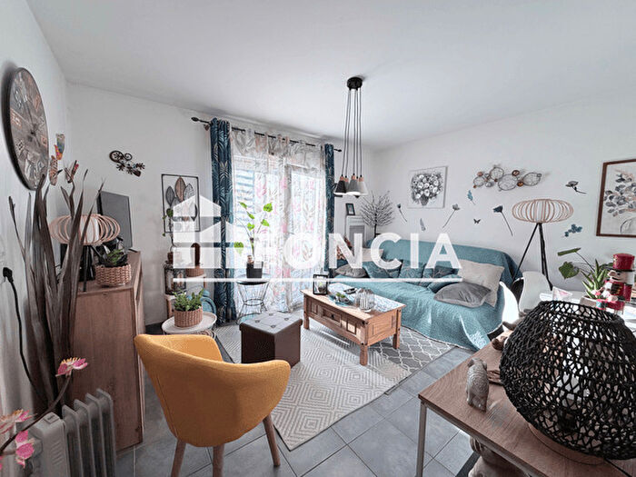 Appartement à vendre - Cogolin, Centre-ville, Subeiran, Pas de Grimaud - 2 pièces - 1 chambre