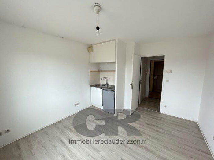 Appartement à louer - Metz, Devant les Ponts - 1 pièce