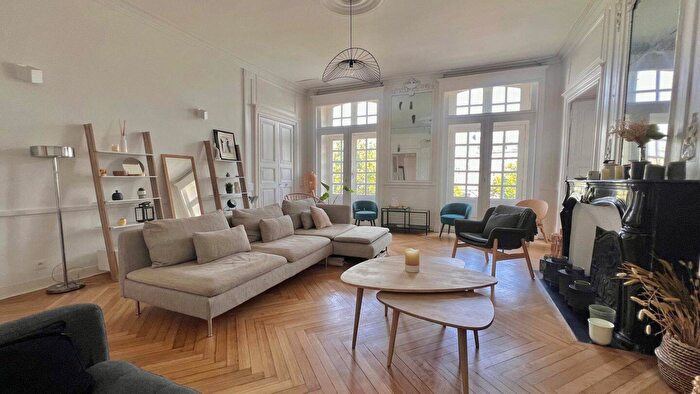 Gloriette-Feydeau, Nantes : Appartement 4 pièces à louer