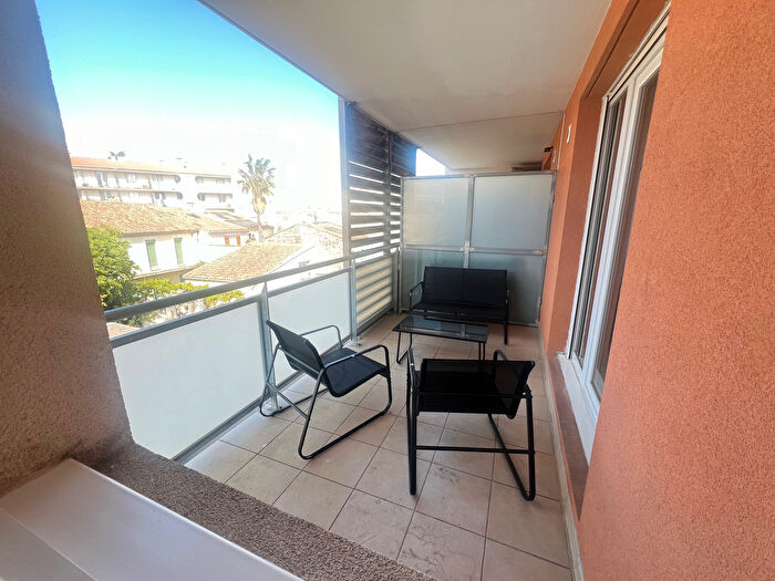Appartement 2 pièces à Nîmes, Carmes, à louer