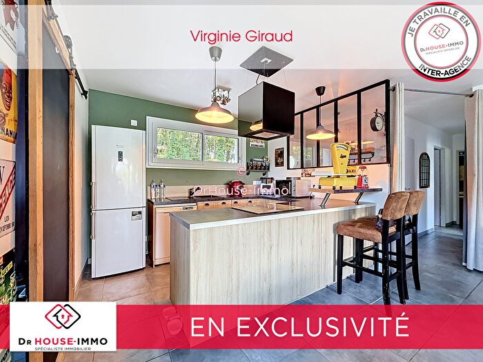Maison 4 pièces à vendre à Bussac
