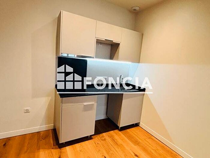 Appartement à louer - Centre Ville-Fin de la Guerre, Tourcoing - 1 pièce